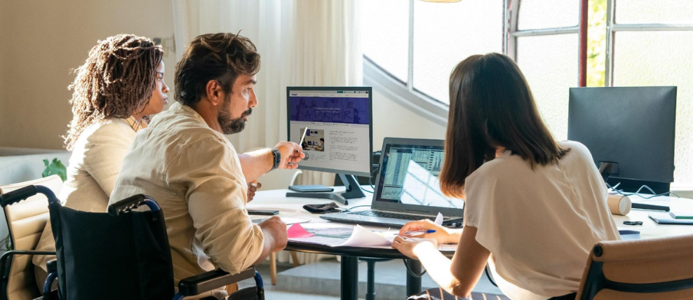 ADKAR vs Kotter: Which Change Model Should You Choose?